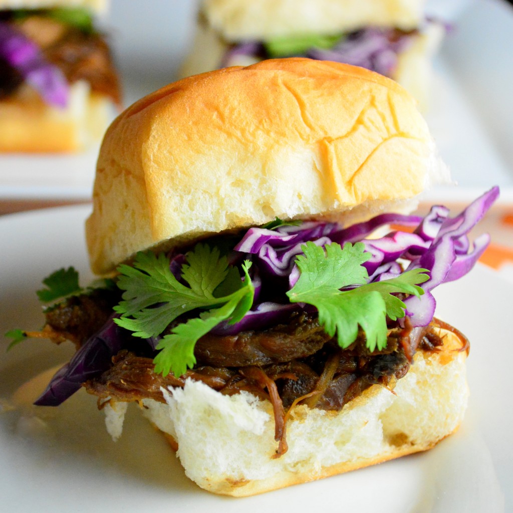Ginger & Scallion Pulled Pork Sliders | builicious